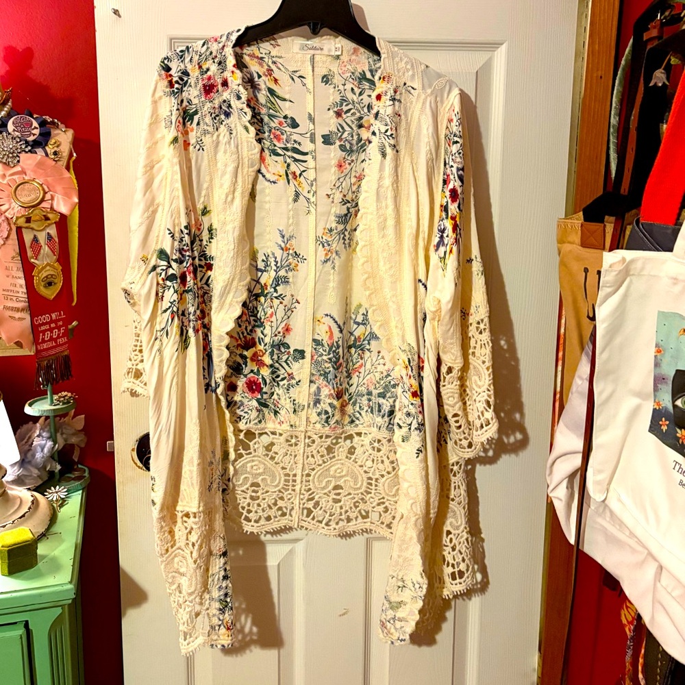 Solitaire Cream Floral Kimono Jacket - Gem
